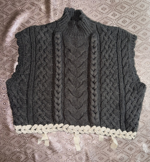 ZARA pleteni prsluk sa pletenicama XS