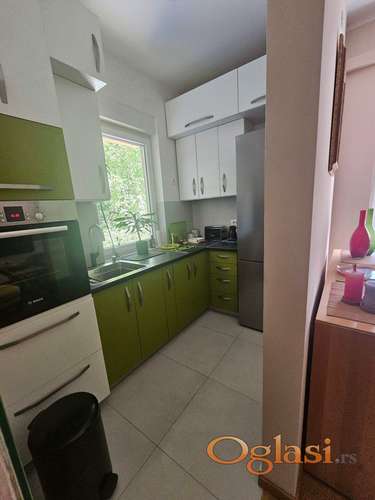 PRODAJA NOVOG UKNJIZENOG STANA