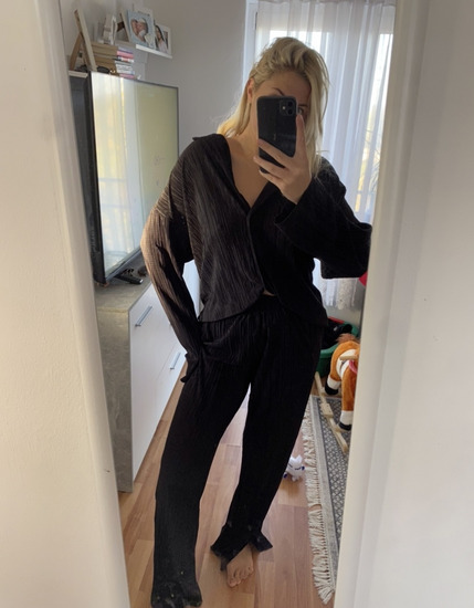 Komplet kosulja i pantalone