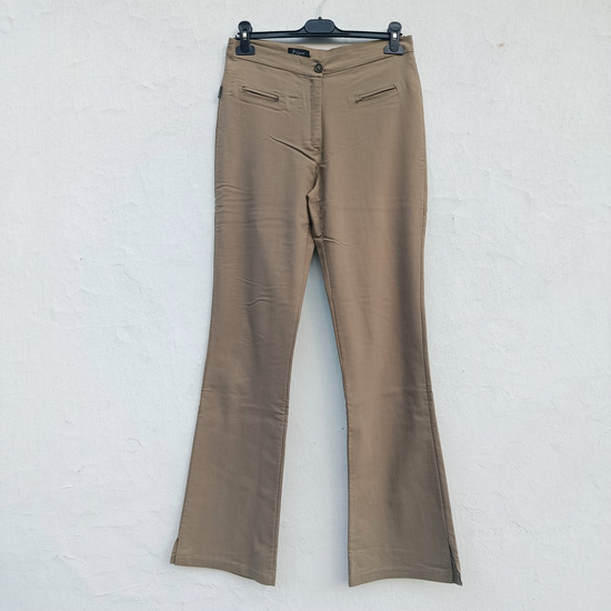 Poslovne pantalone zvoncare