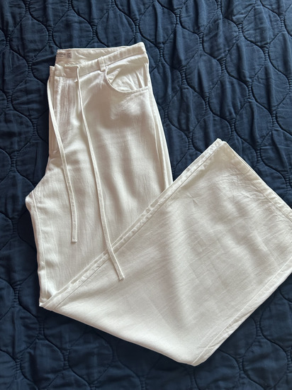 Stradivarius pantalone snizene