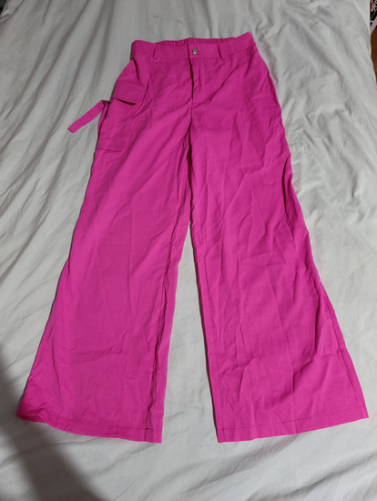 Pink cargo pantalone širokih nogavica