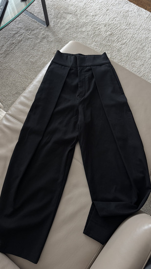 Zara viralne pantalone