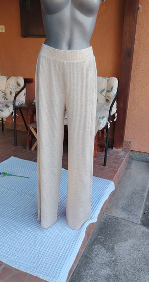 Nove ONLY luksuzne bež široke pantalone M L
