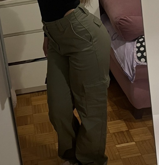 Zelene cargo pantalone, S velicina, NOVE