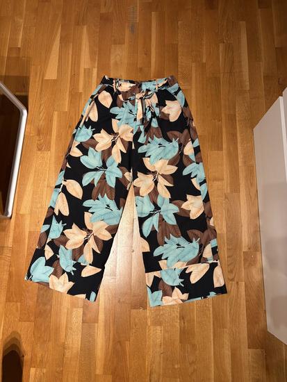Lagane letnje široke pantalone na vezivanje