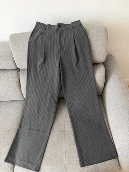 Zara pantalone XS **** 1499 din ***