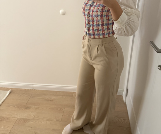 nove pantalone