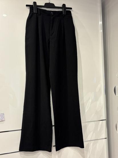 Pantalone iz stradivariusa