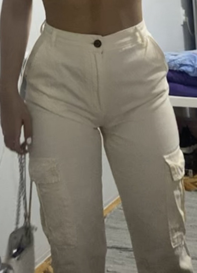 Bershka cargo pantalone