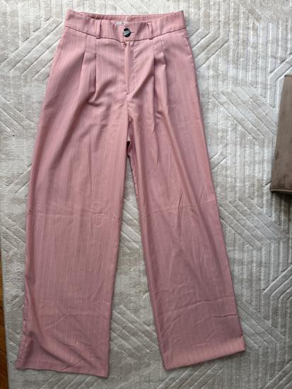 Pantalone na pruge