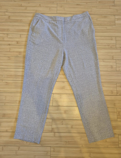 H&M pantalone (Svajcarska)