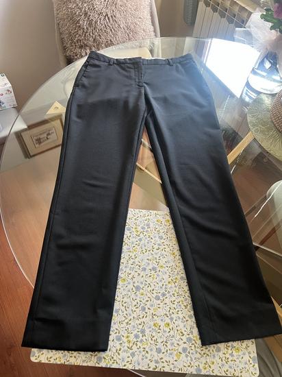 ARKET klasične pantalone