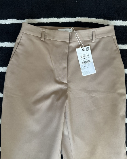 Zara pantalone