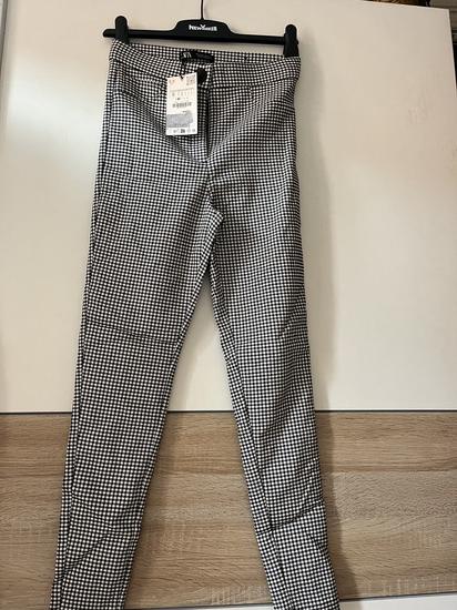 Zara nove pantalone pantalone