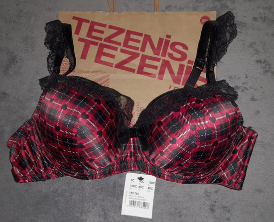 Tezenis crni, crveni srca saten,cipka 90C/85D NOVO
