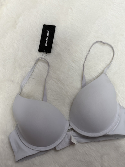 Beli brushalter 80b nov sa etiketom