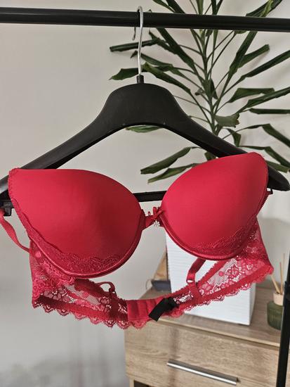 Novo Lisca grudnjak 80B push up