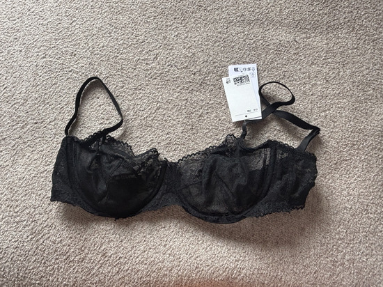 H&M čipkani brusthalter