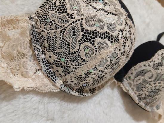 H&M- push-ap brushalter 75