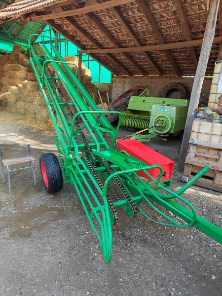 Prodajem utovarivač za bale
Sombor