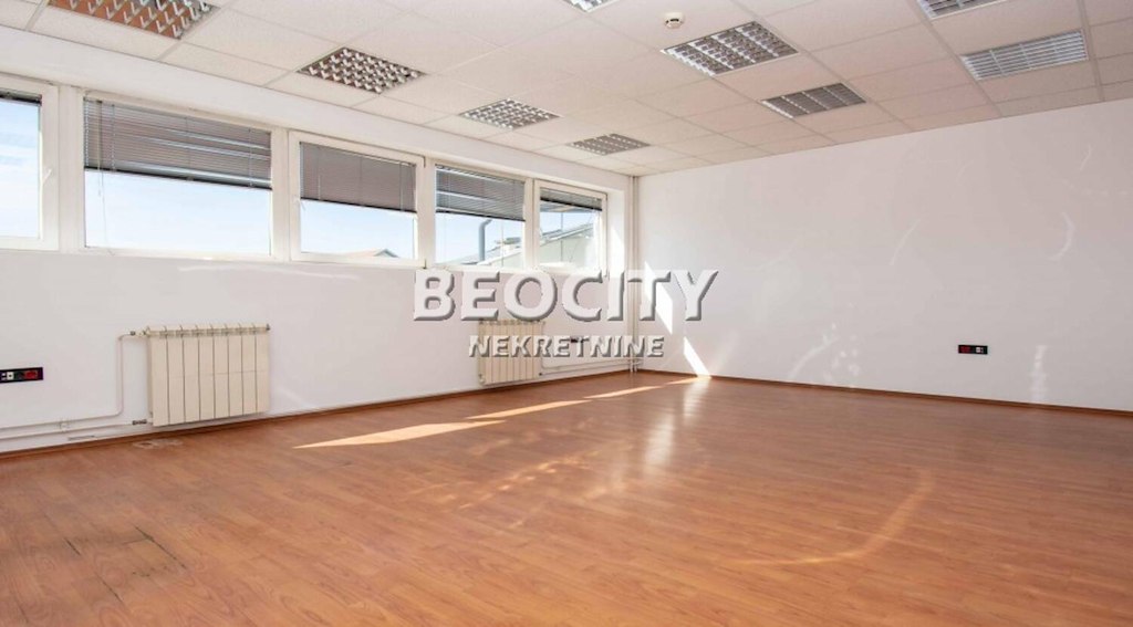 Poslovni prostor / Lokal, Beograd – Zemun (cara Dušana) | Izdavanje · 216m² · 2.900€