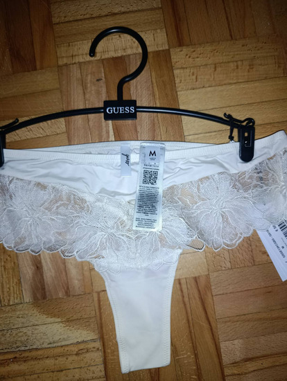 GUESS bele cipkane gacice NOVO
