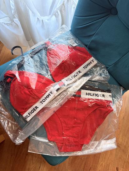 Tommy Hilfiger