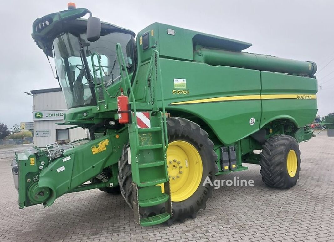 John Deere S670 kombajn za žito