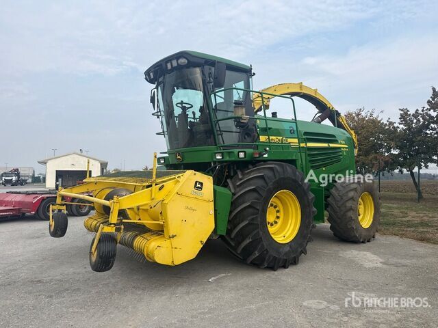Prodaje se John Deere 7750 krmni kombajn na aukciji