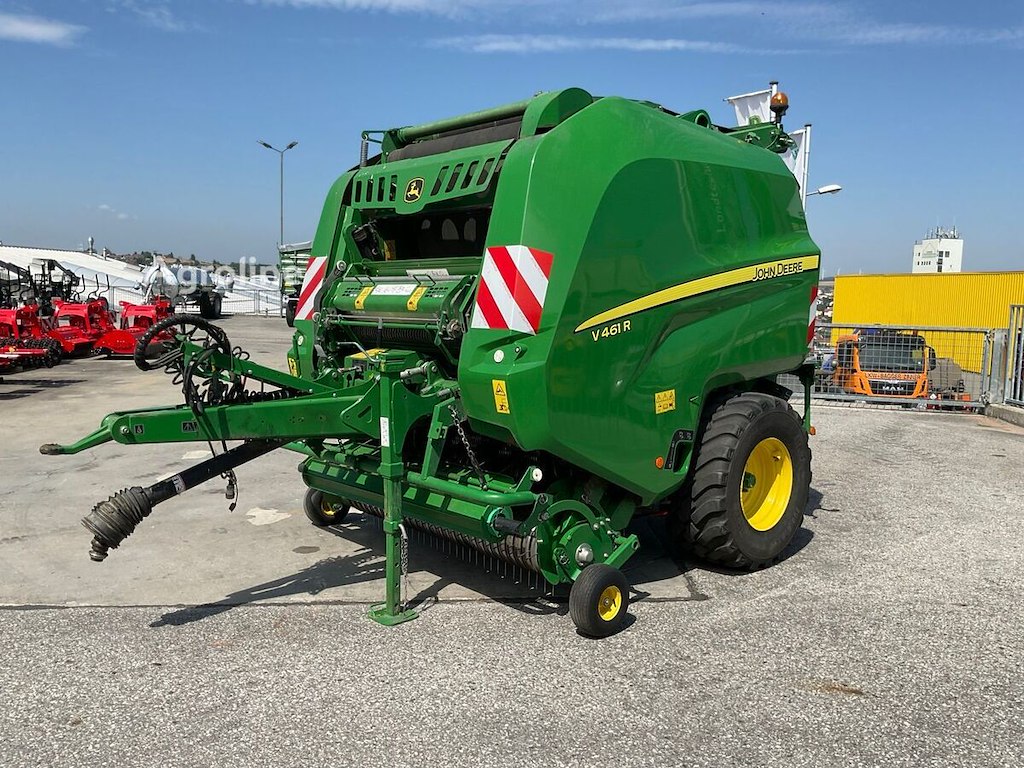 John Deere V461R HC25 balirka za okrugle bale