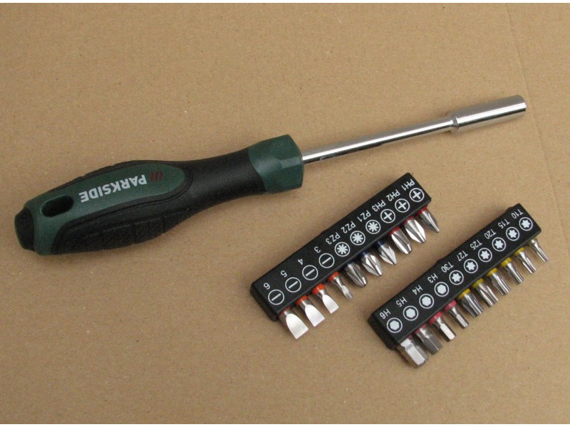 Šrafciger sa 20 bitova - 20,5cm - Novo