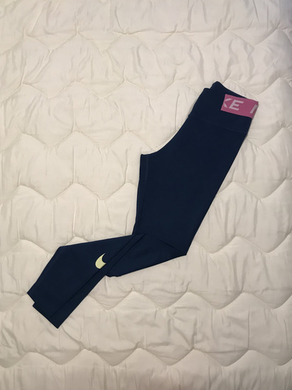 Nike pro