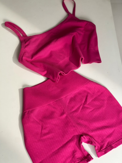 NOVI H&M sportski set