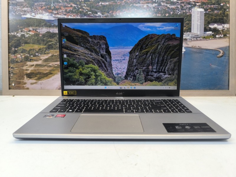 Acer Aspire 3 15 Ryzen 7 5700u 8gn Ram 256gb SSD