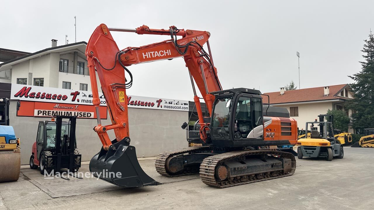 Hitachi ZX300LCNT-6 bager guseničar
