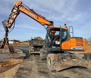 Doosan DX140W bager točkaš