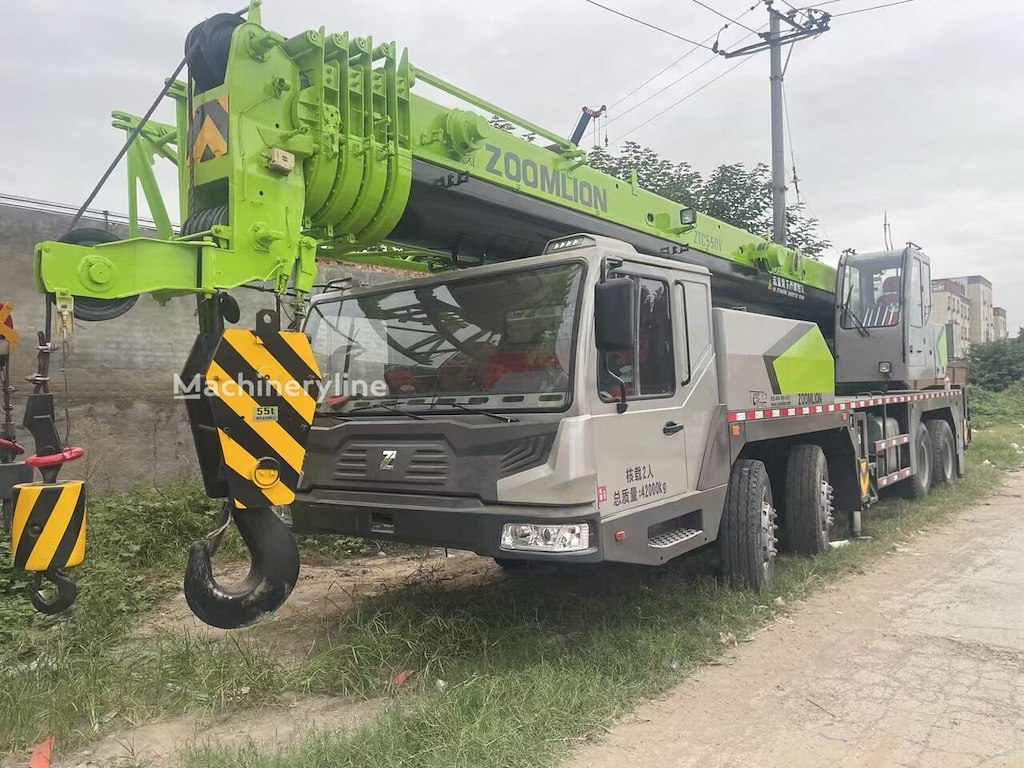 Zoomlion ZTC550 55t Shanghai Zoomlion 25t30t35t50t55t70t80t100t Crane dizalica za sve terene