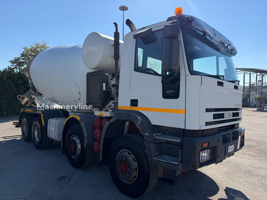 Cifa SRY1300 na šasiji IVECO EUROTRAKKER kamion s mešalicom za beton