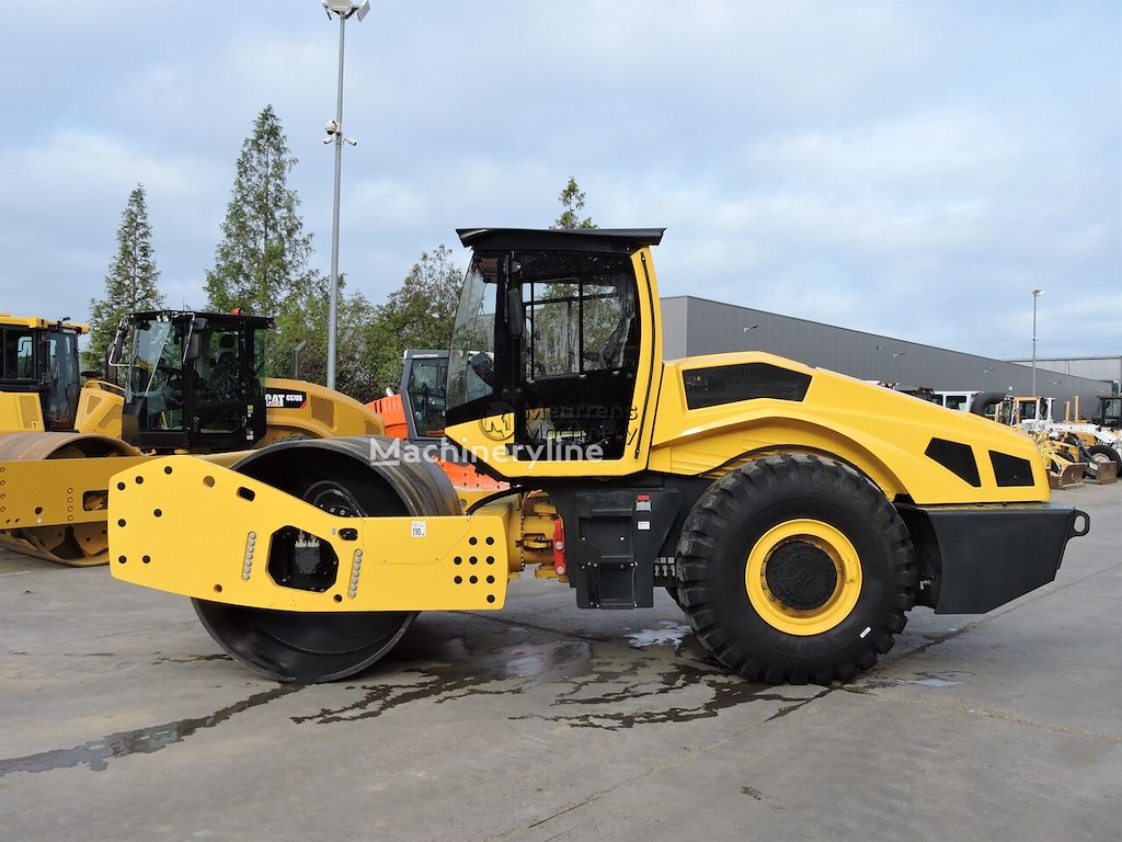 BOMAG BW226 kompaktor s jednim valjkom