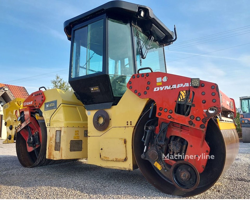 Dynapac CC 424 valjak za asfalt