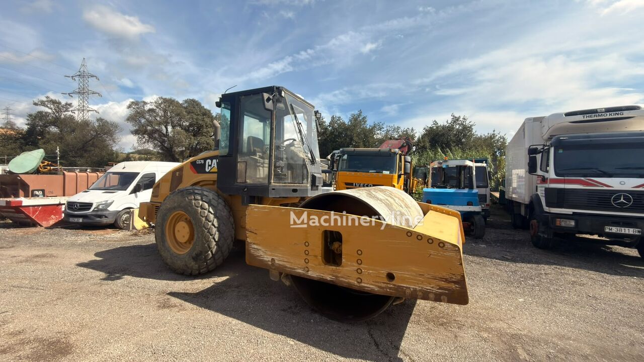 Caterpillar CS76 kompaktor s jednim valjkom