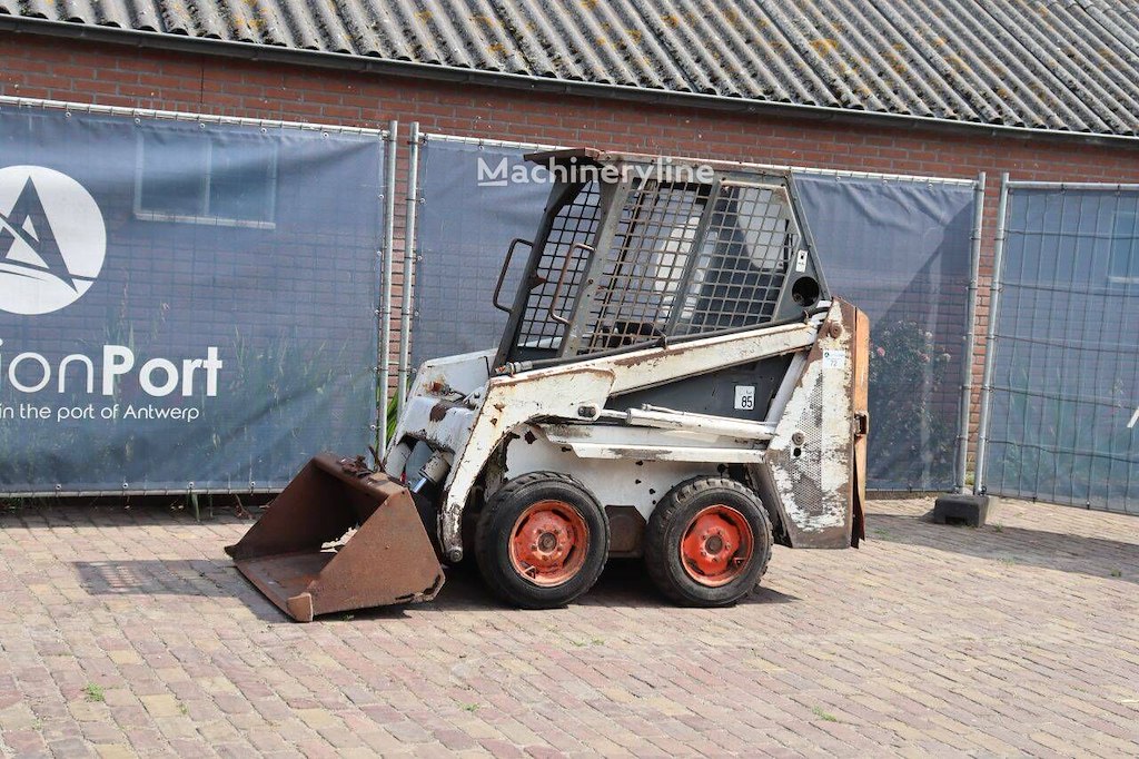 Prodaje se Bobcat 443 prednji utovarivač na aukciji