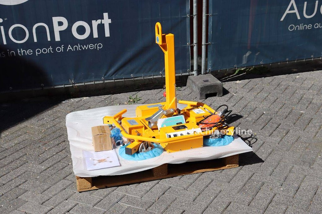 Prodaje se GL-SC-400X grajfer na aukciji