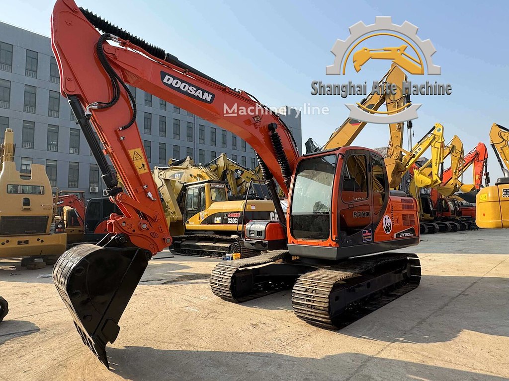 Doosan DX150 bager guseničar