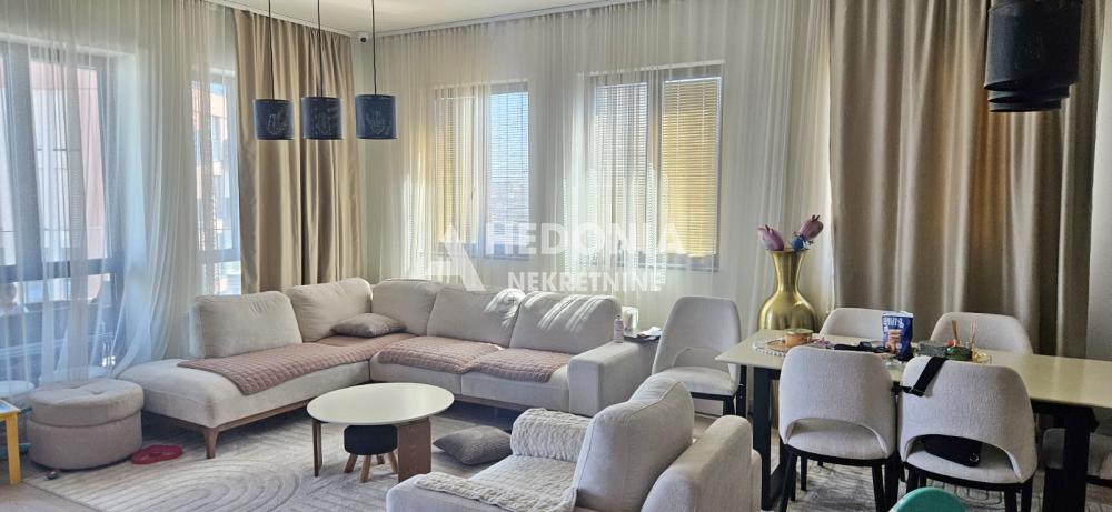 BW Libera, nov, 5.0, 162+25m2, 2 gar mesta, namešten ID#10600
820.000 €