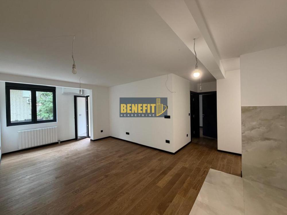 Trosoban stan na prodaju, 65m2, 264.000€