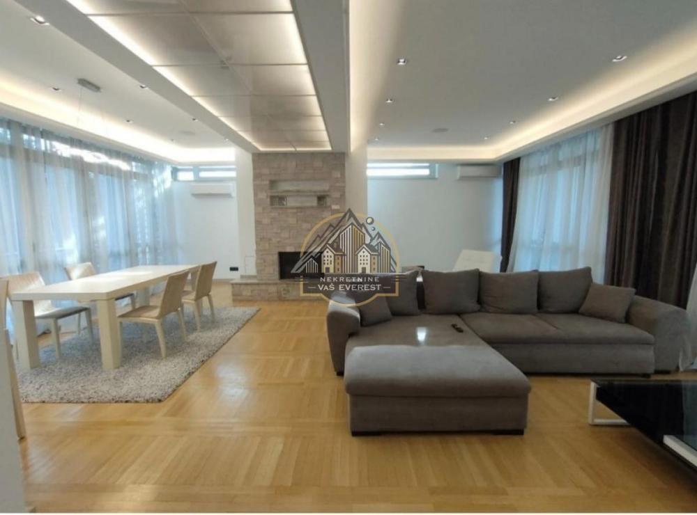 Četvorosoban stan za izdavanje, 148m2, 2.400€