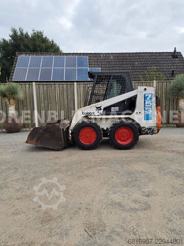 Mini bager
BOBCAT 753