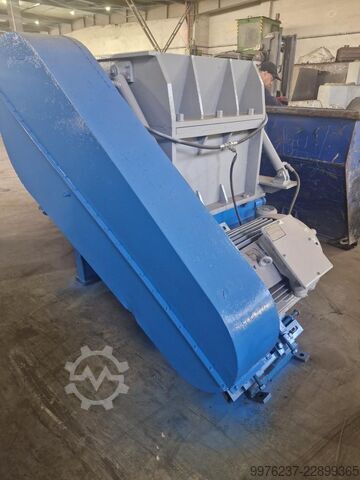 Seckalica ESMOS Balkan M 500/800
ESMOS Balkán M 500/800